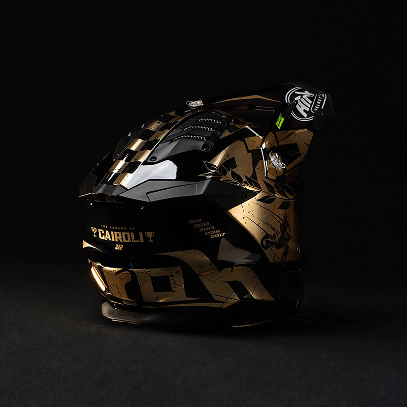 Airoh Aviator 3 Tc 222 The Legend Helmet AV3LTC17 Offroad Helmets ...